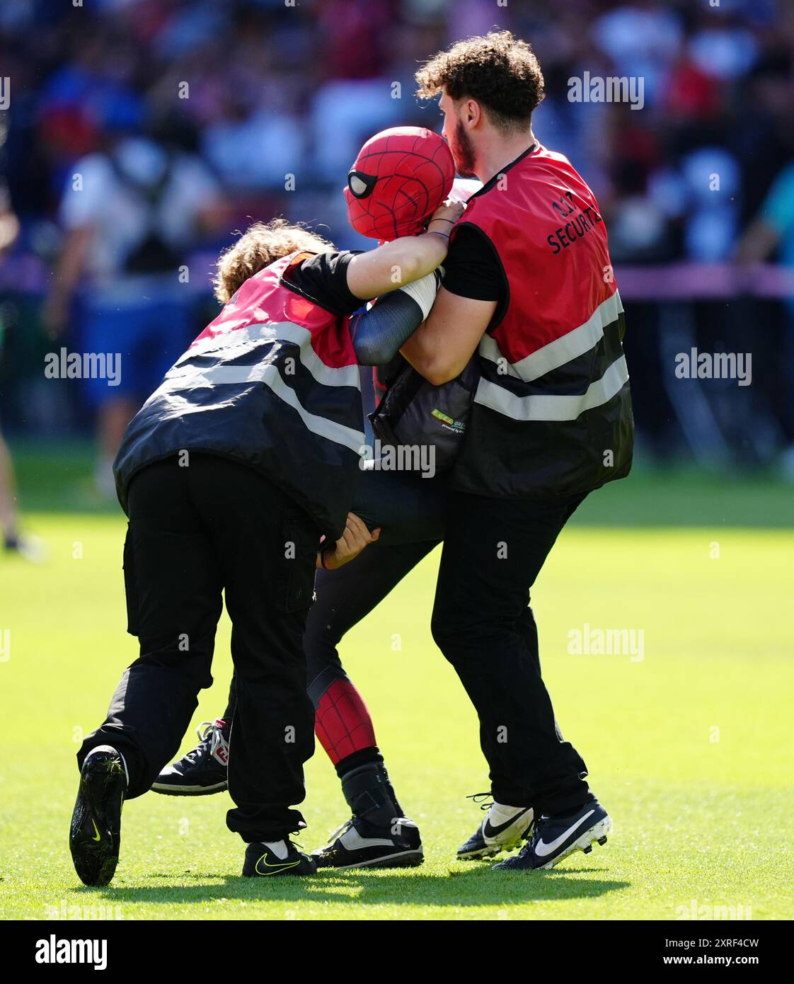 Security of the 2024 olympic games hi-res stock photography and images ...