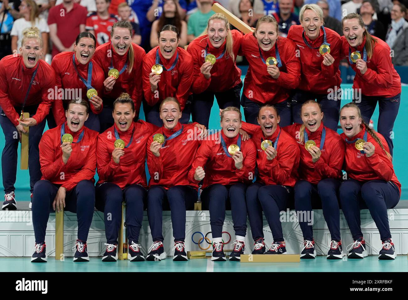 Norway players pose with their gold medals during ceremony after the ...