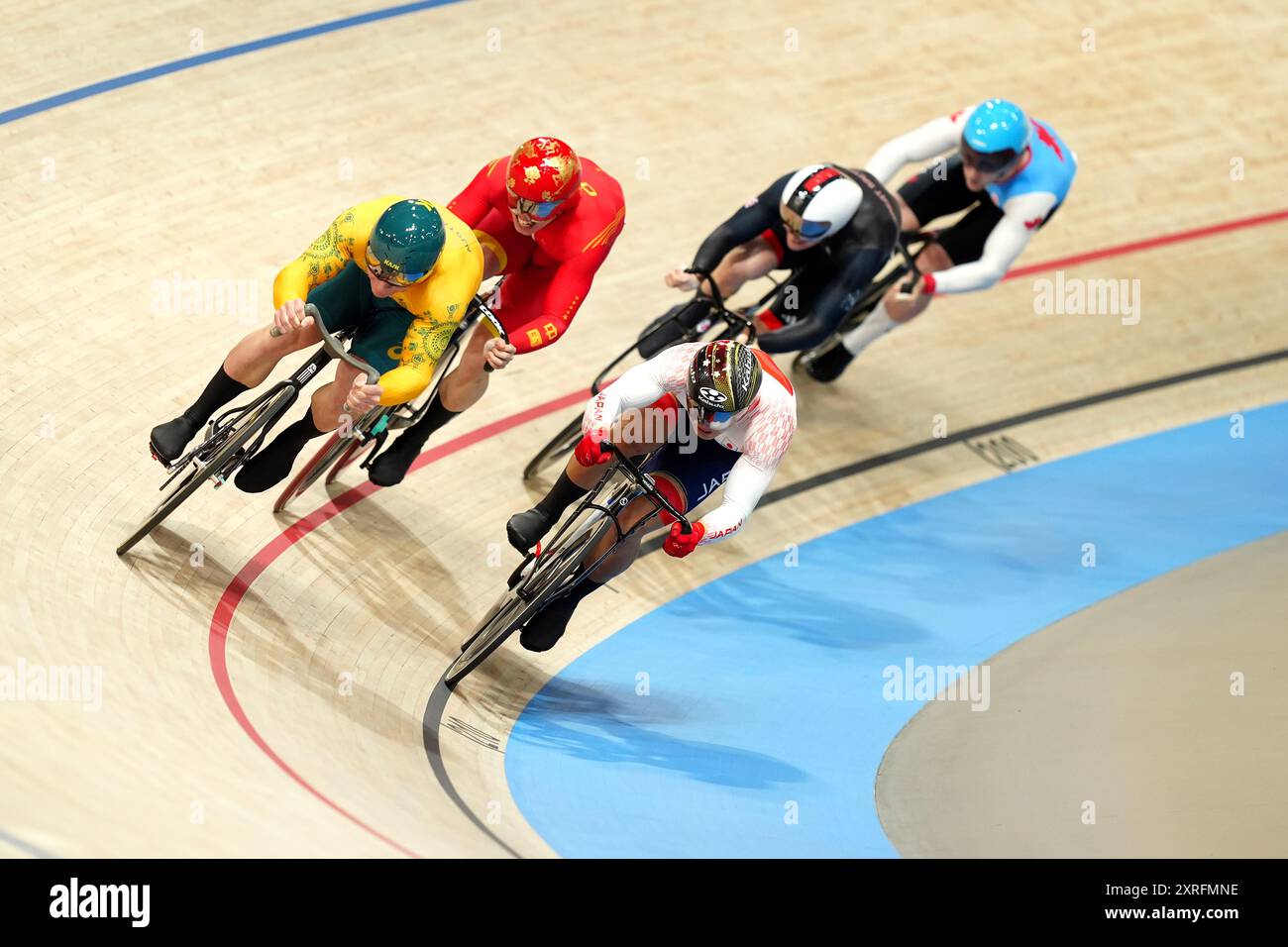 Australia's Matthew Richardson (left) wins the first round of the Men's ...
