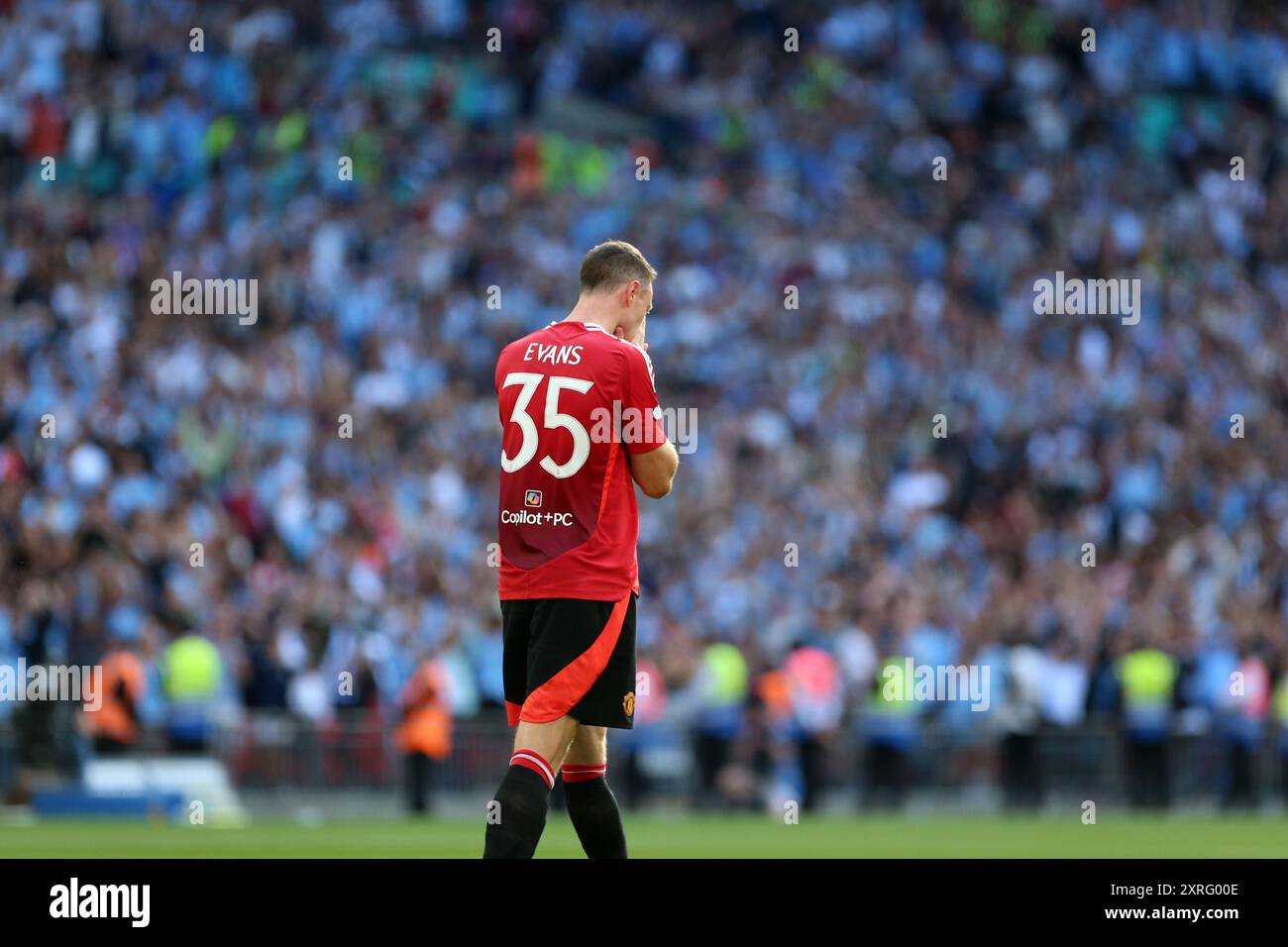 Community shield trophy 2024 hi-res stock photography and images - Alamy