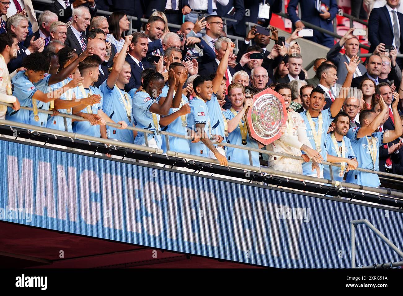 Community shield trophy 2024 hi-res stock photography and images - Alamy