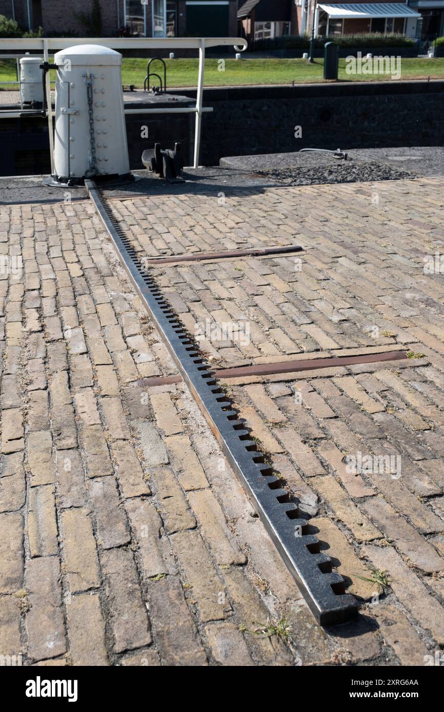 Drive mechanism of lock gates with a rack rod in the 'Lemstersluis ...