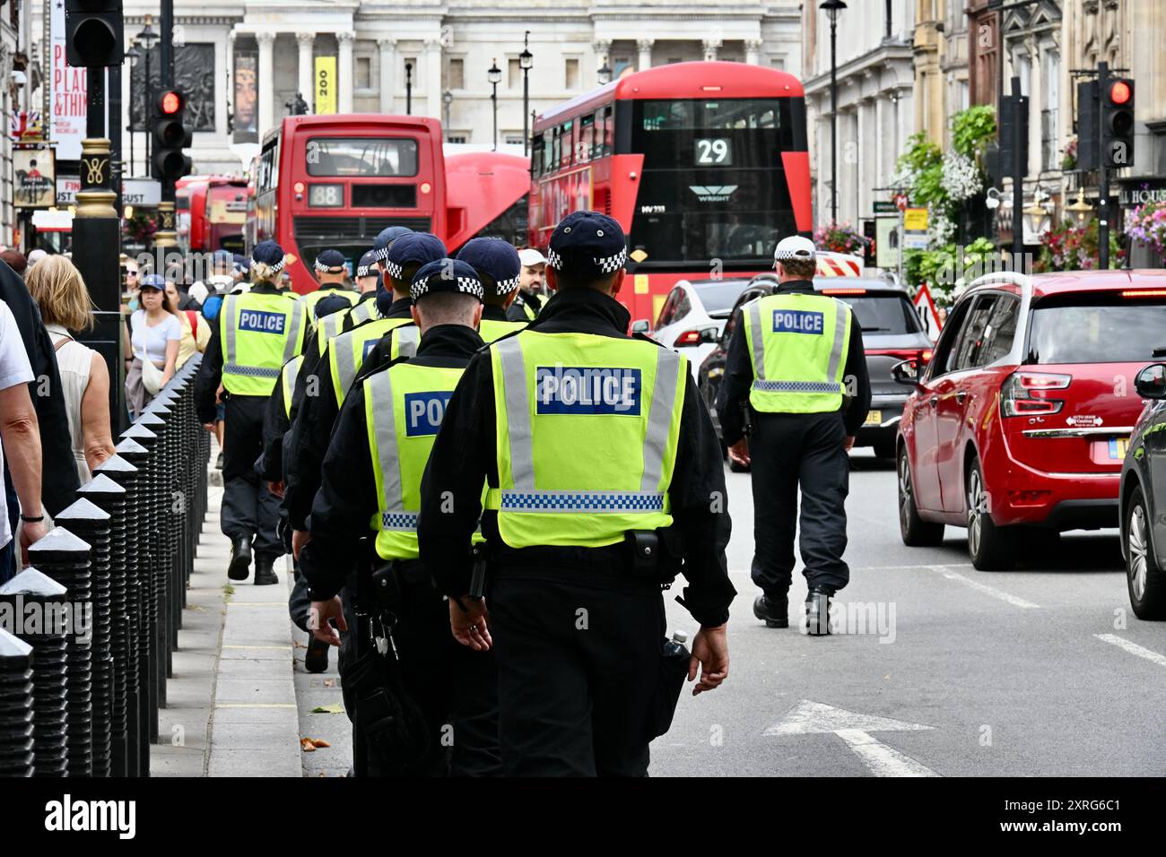 Police officers marching hi-res stock photography and images - Alamy