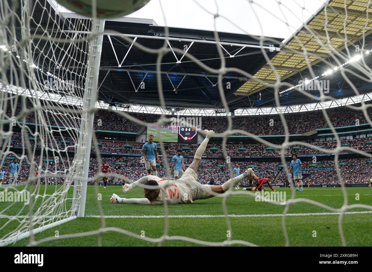 Garnacho august 2024 wembley hi-res stock photography and images - Alamy