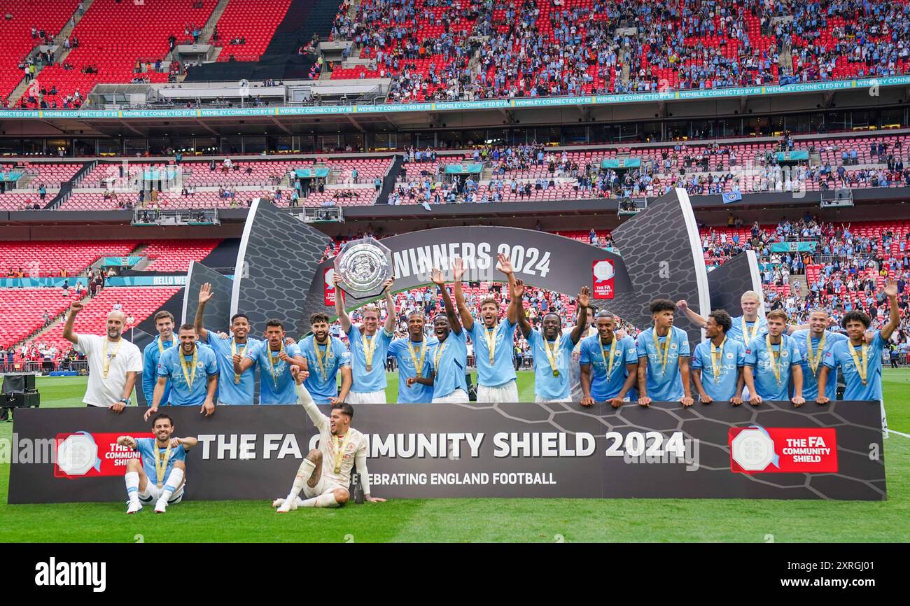 Community shield trophy 2024 hi-res stock photography and images - Alamy
