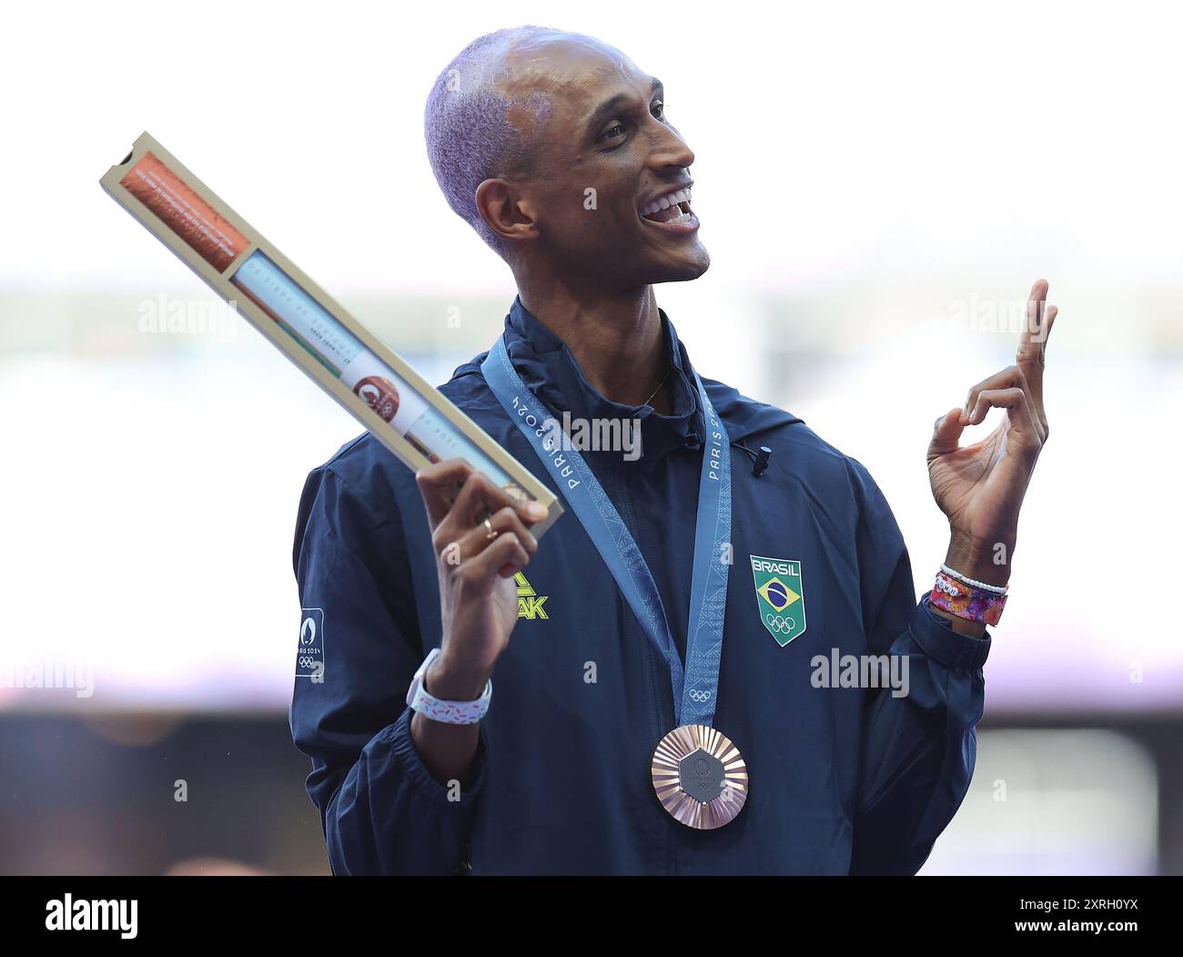 Paris, France. 10th Aug, 2024. Bronze medalist Alison dos Santos of ...