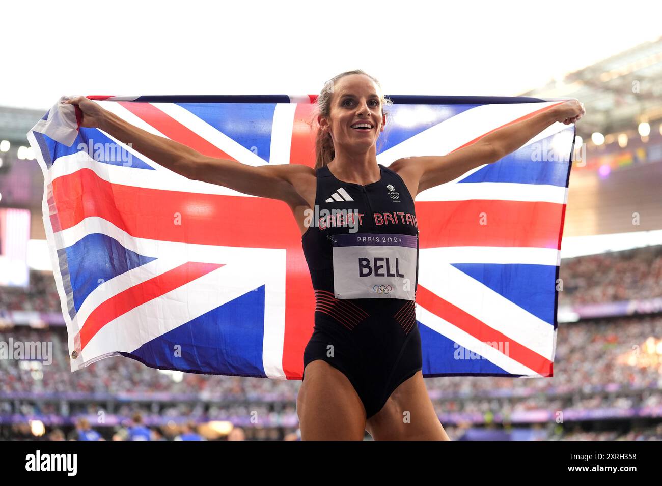 Great Britain's Georgia Bell celebrates winning bronze in the Women's ...