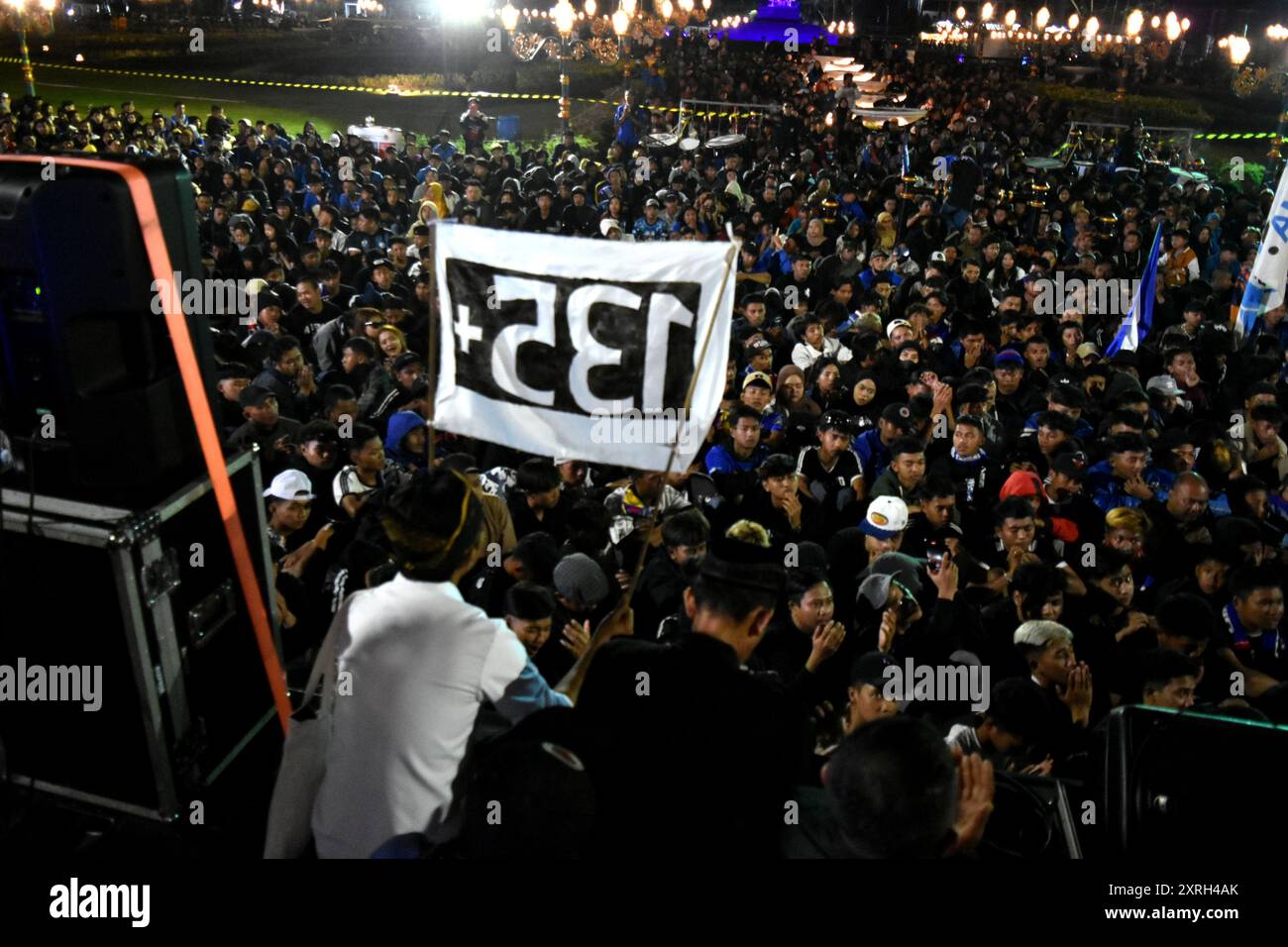 Malang, East Java, Indonesia. 10th Aug, 2024. Thousands of soccer ...