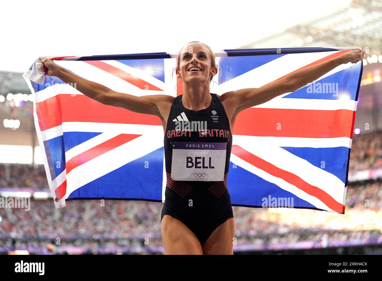 Great Britain's Georgia Bell celebrates winning bronze in the Women's ...
