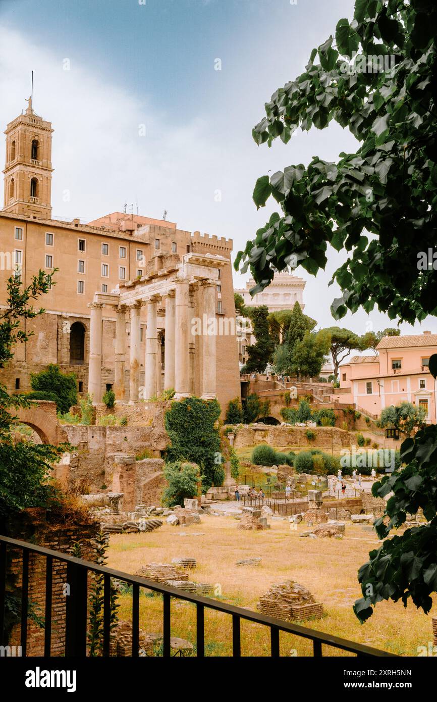 Capturing ruins columns ancient temples hi-res stock photography and ...