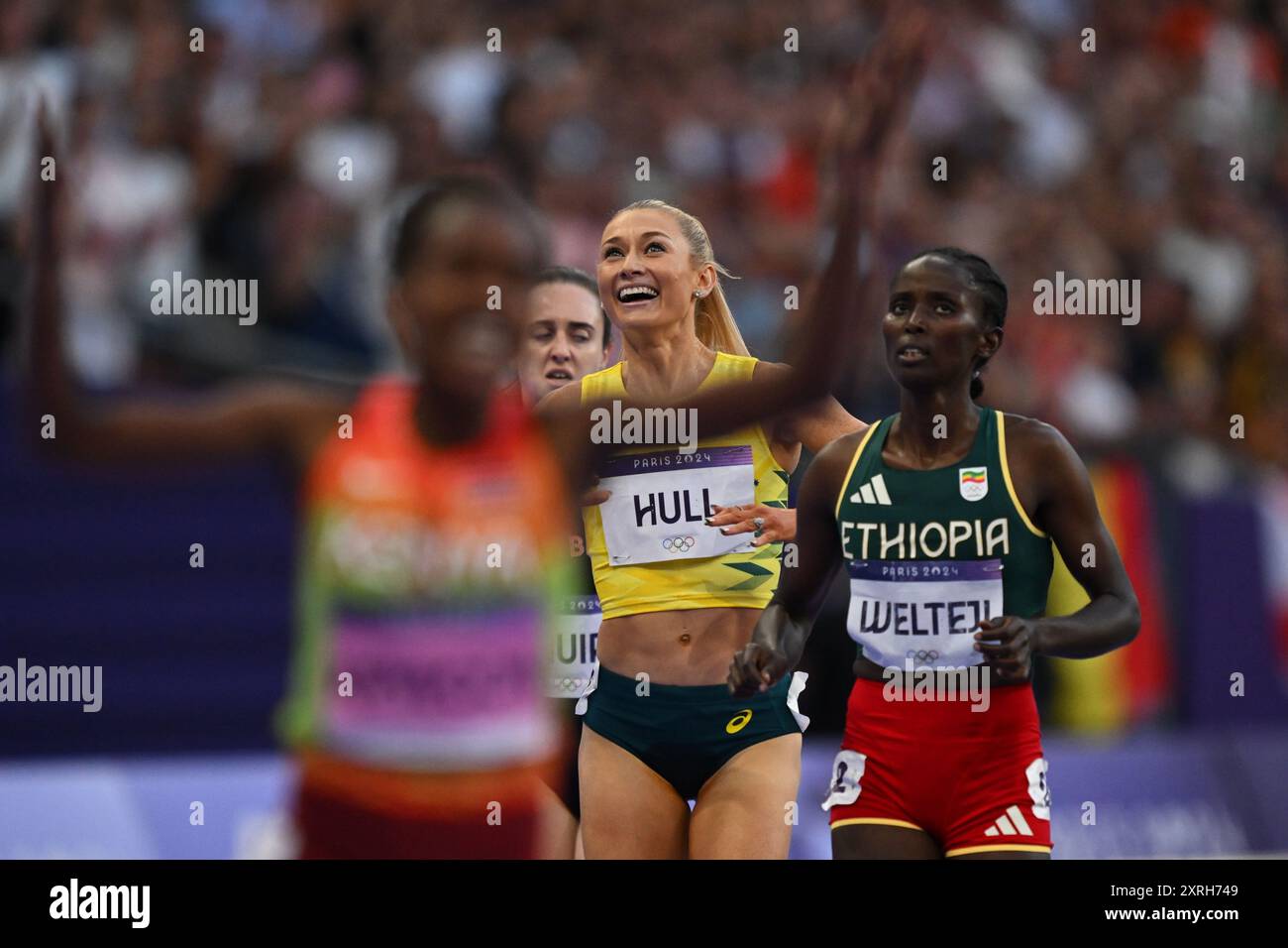Saint Denis, France. 10th Aug, 2024. Australian runner Jessica Hull ...
