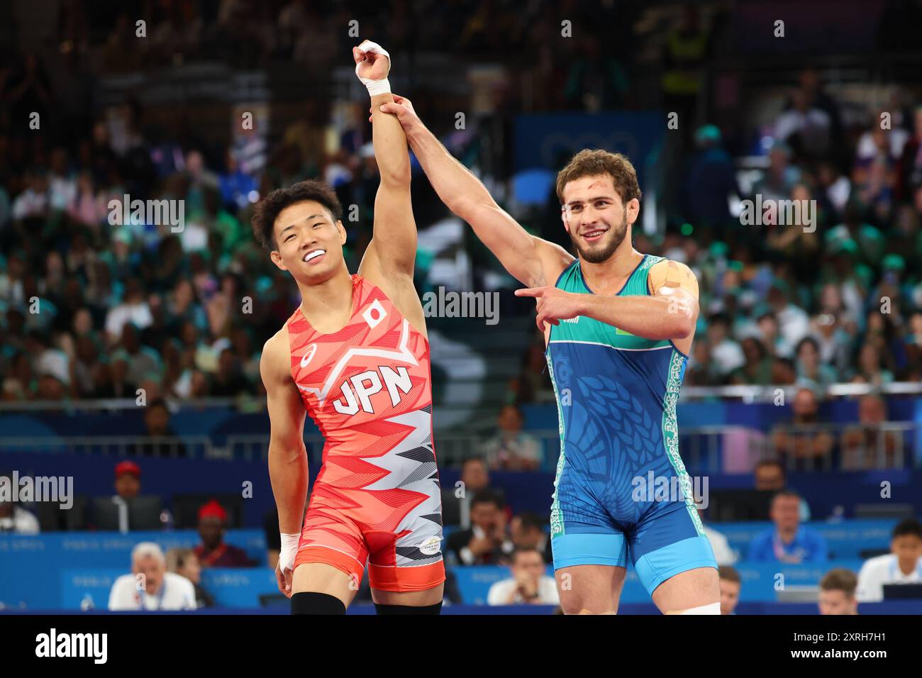 Paris, France. 10th Aug, 2024. Daichi Takatani (JPN), JAMALOV Razambek Salambekovitch (UZB ...