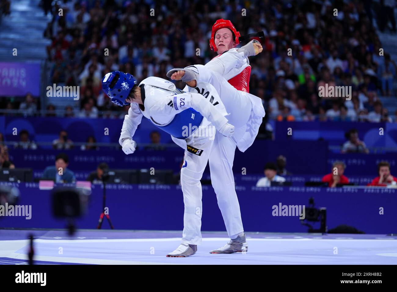 South Korea's Dabin Lee (left) and Germany's Lorena Brandl during the ...