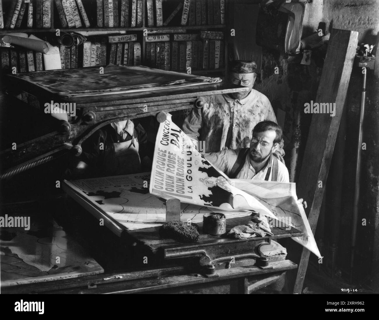 JOSE FERRER in a scene from MOULIN ROUGE 1953 Director JOHN HUSTON ...