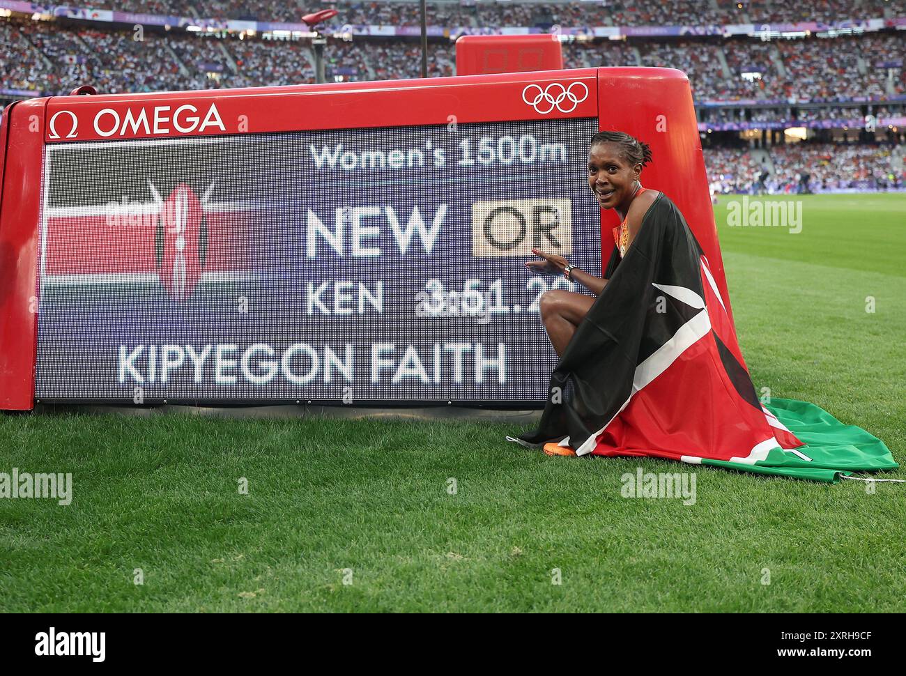 Paris, France. 10th Aug, 2024. Faith Kipyegon of Kenya poses with her ...
