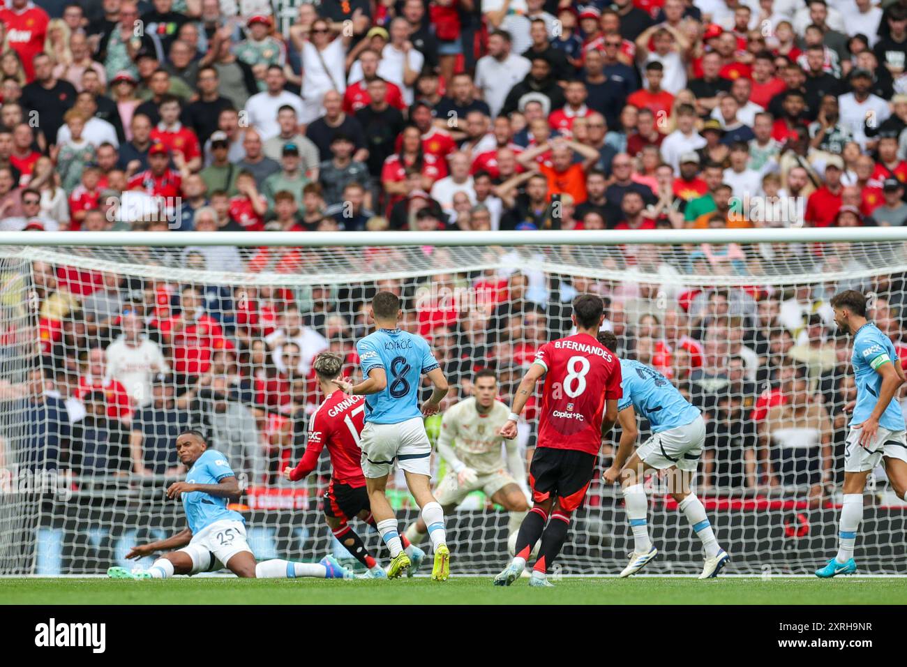Garnacho august 2024 wembley hi-res stock photography and images - Alamy