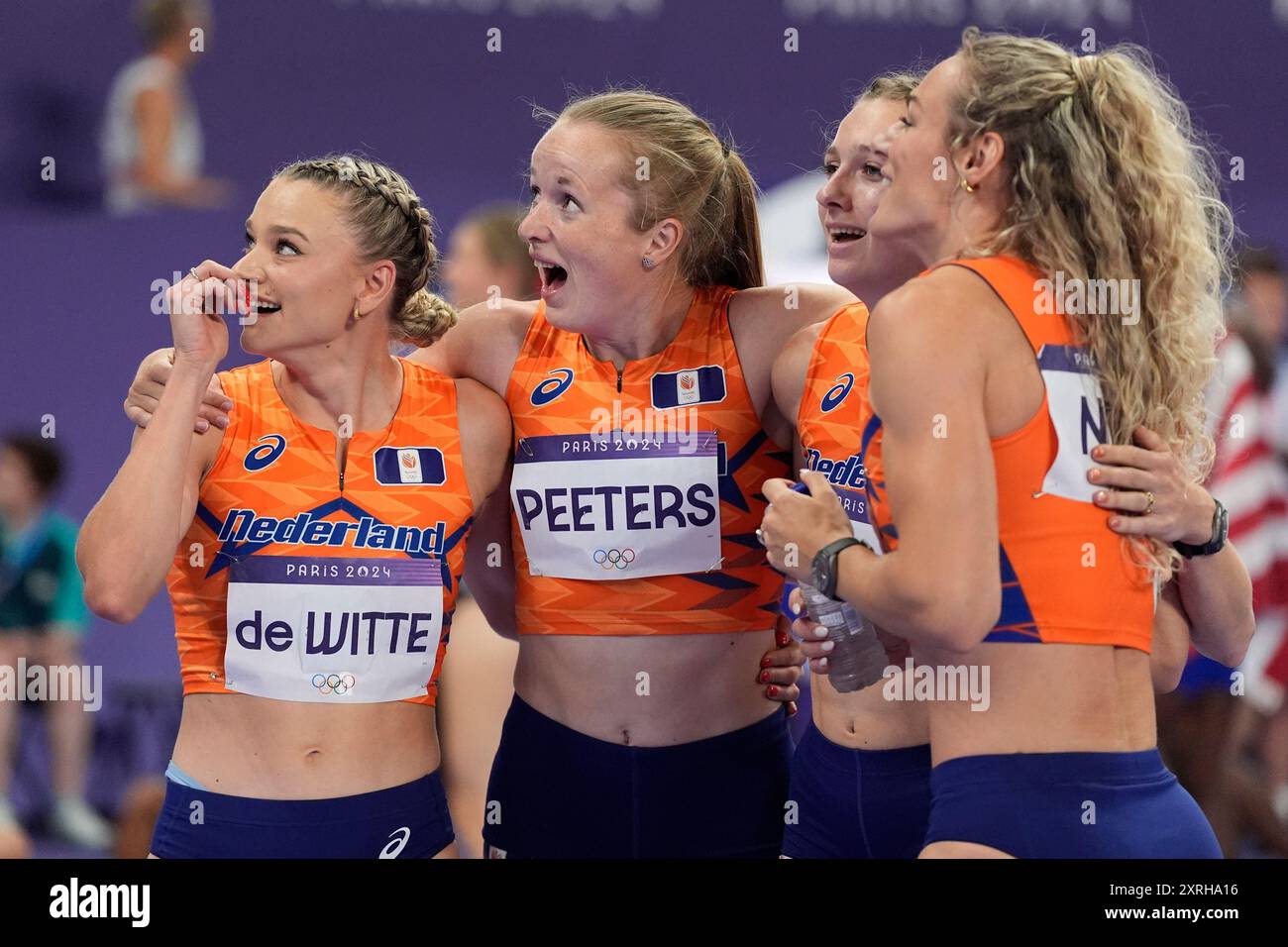 The Netherlands' women 4x400-meter relay team celebrates winning the ...