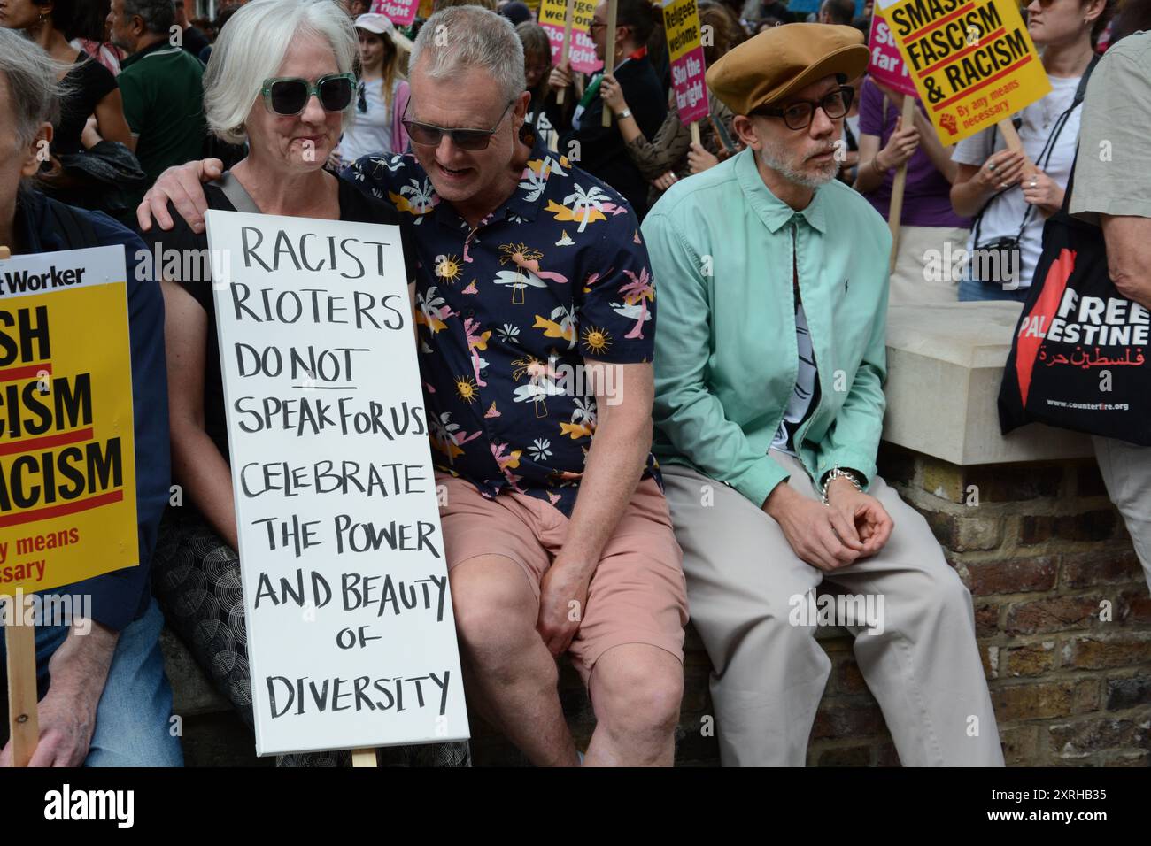 Stand up to Racism demonstration opposite the Reform Party HQ in ...