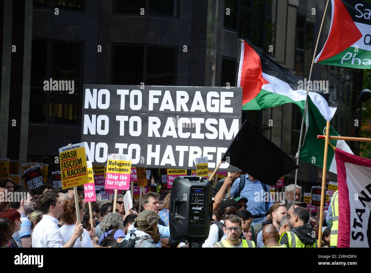 Stand up to Racism demonstration opposite the Reform Party HQ in ...