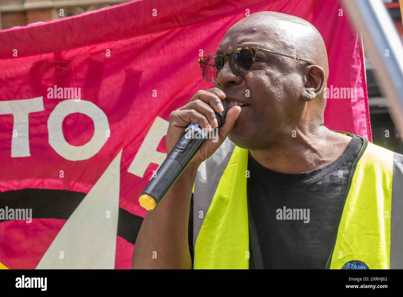 Uk riots 2024 stop the boats hi-res stock photography and images - Alamy