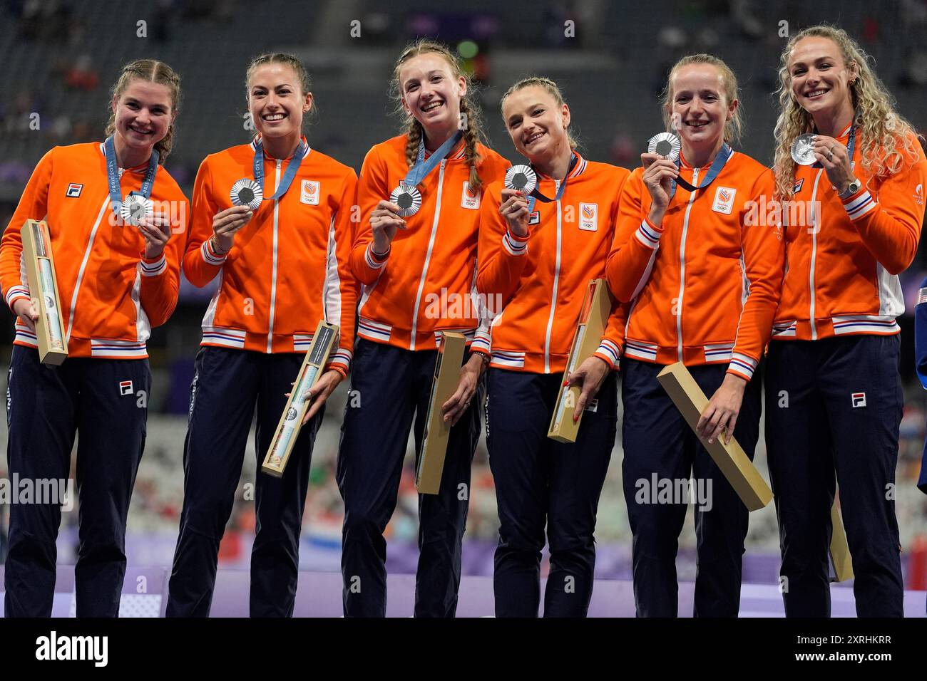 The Netherlands' women 4x400-meter relay silver medalists pose with ...