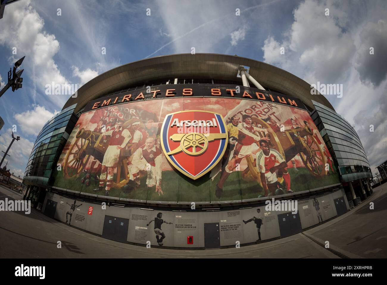 Emirates stadium arsenal football club hi-res stock photography and ...