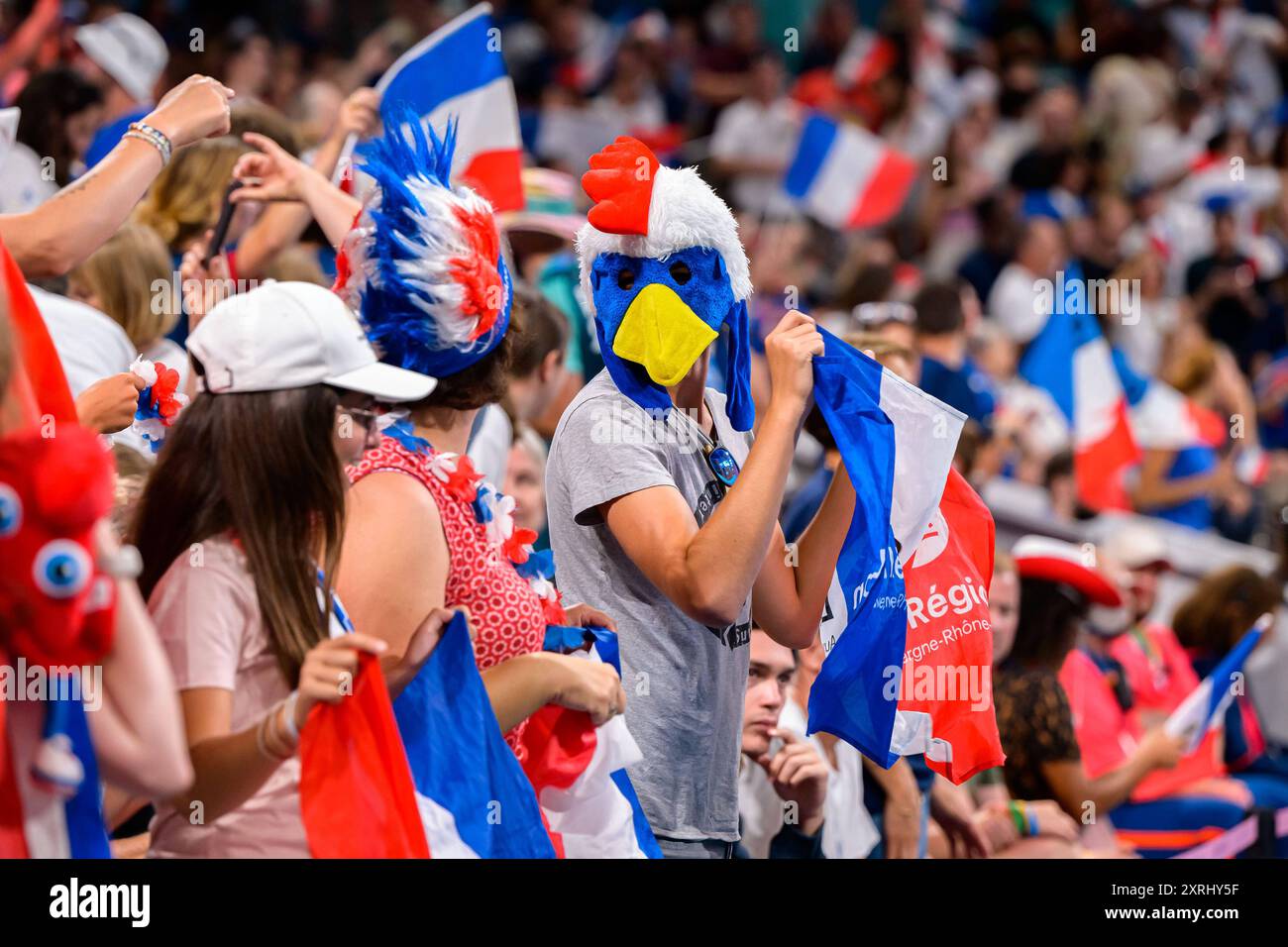 Paris 2024 zuschauer hi-res stock photography and images - Alamy