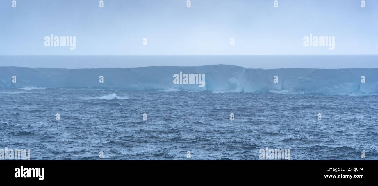 A23a Iceberg World's Largest Beautiful White Blue Snow and Ice Ocean ...
