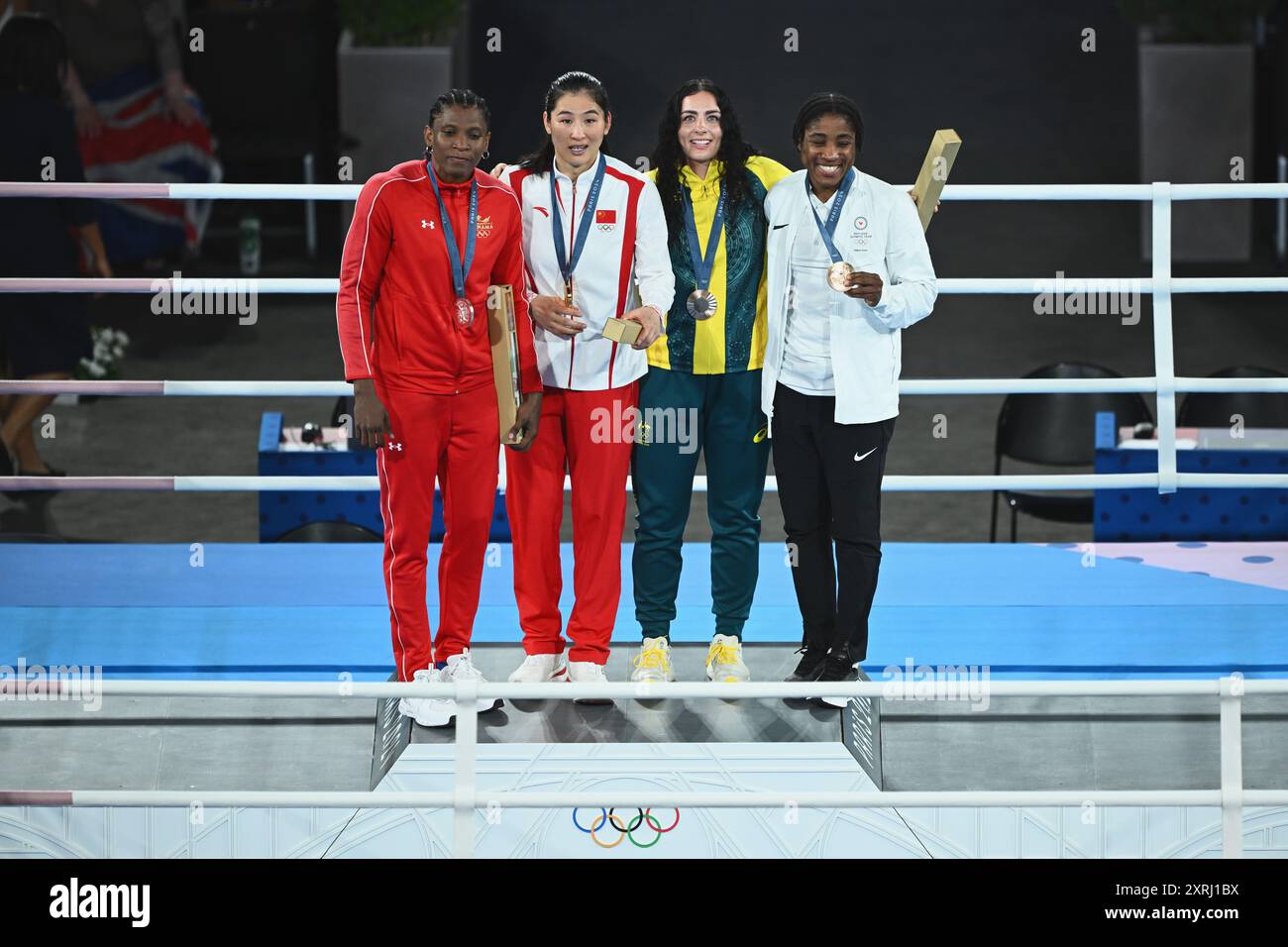 (L-R) Silver Medallist boxer Panamanian boxer Atheyna Bibeichi Bylon ...