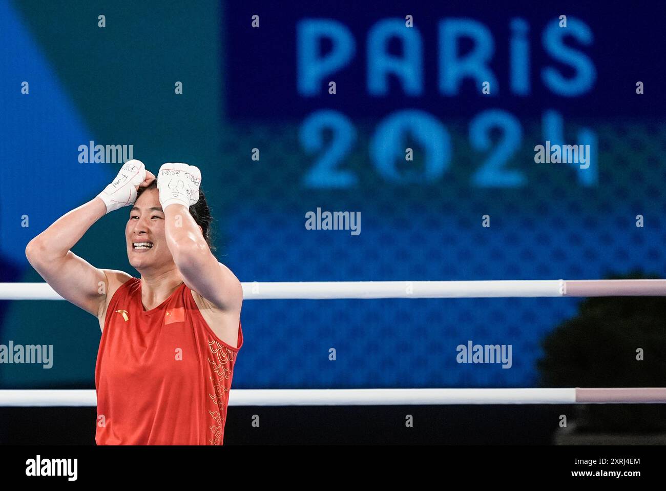 Qian Li of China celebrate the gold medal during Women's 75kg - Final ...