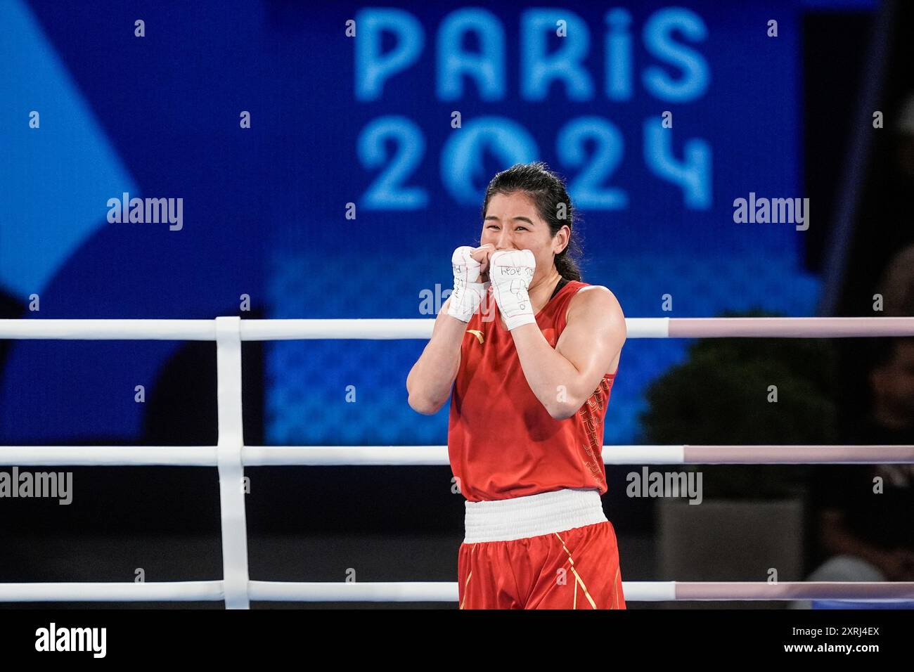Qian Li of China celebrate the gold medal during Women's 75kg - Final ...