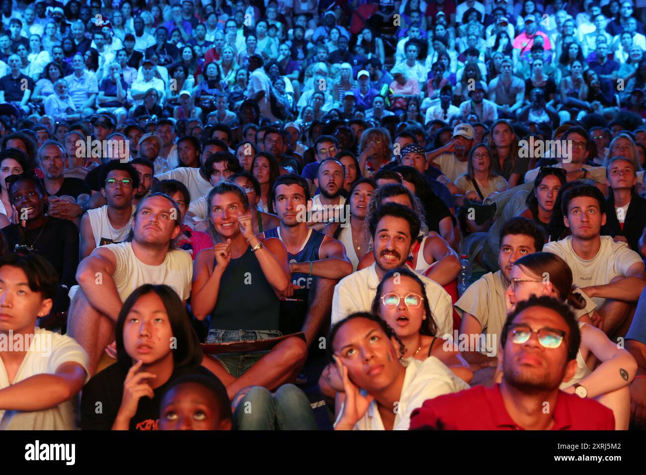 Fan zone paris hi-res stock photography and images - Alamy