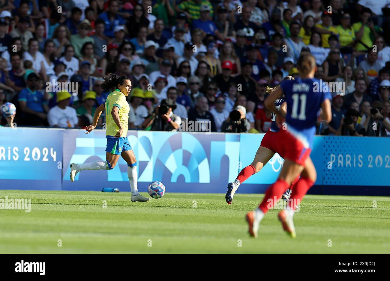 Paris, France. 10th Aug, 2024. Marta (L) of team Brazil competes during ...