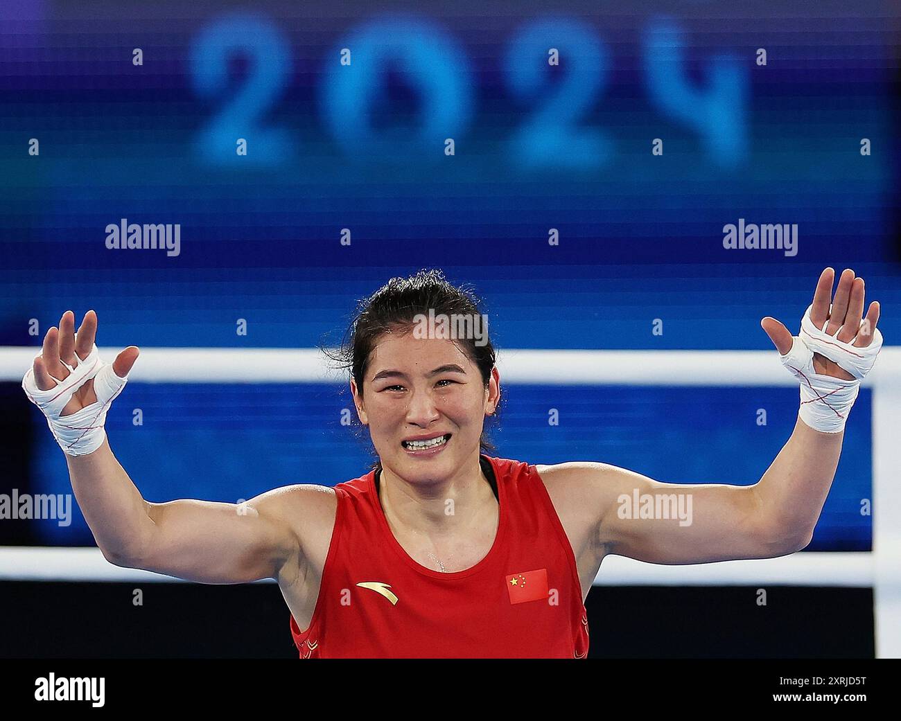 Paris, France. 10th Aug, 2024. Li Qian of China celebrates after the ...