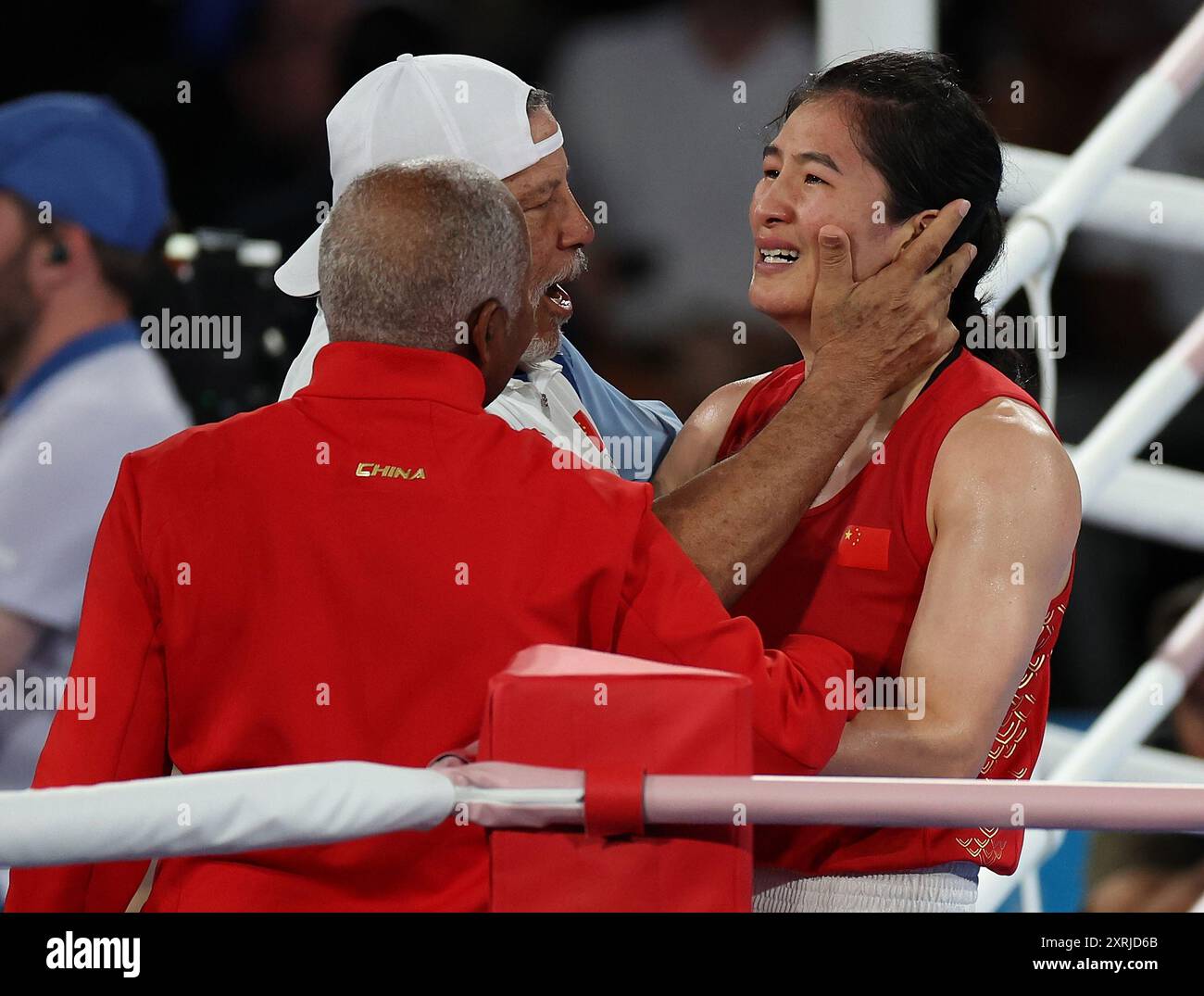 Paris, France. 10th Aug, 2024. Li Qian of China celebrates after the ...