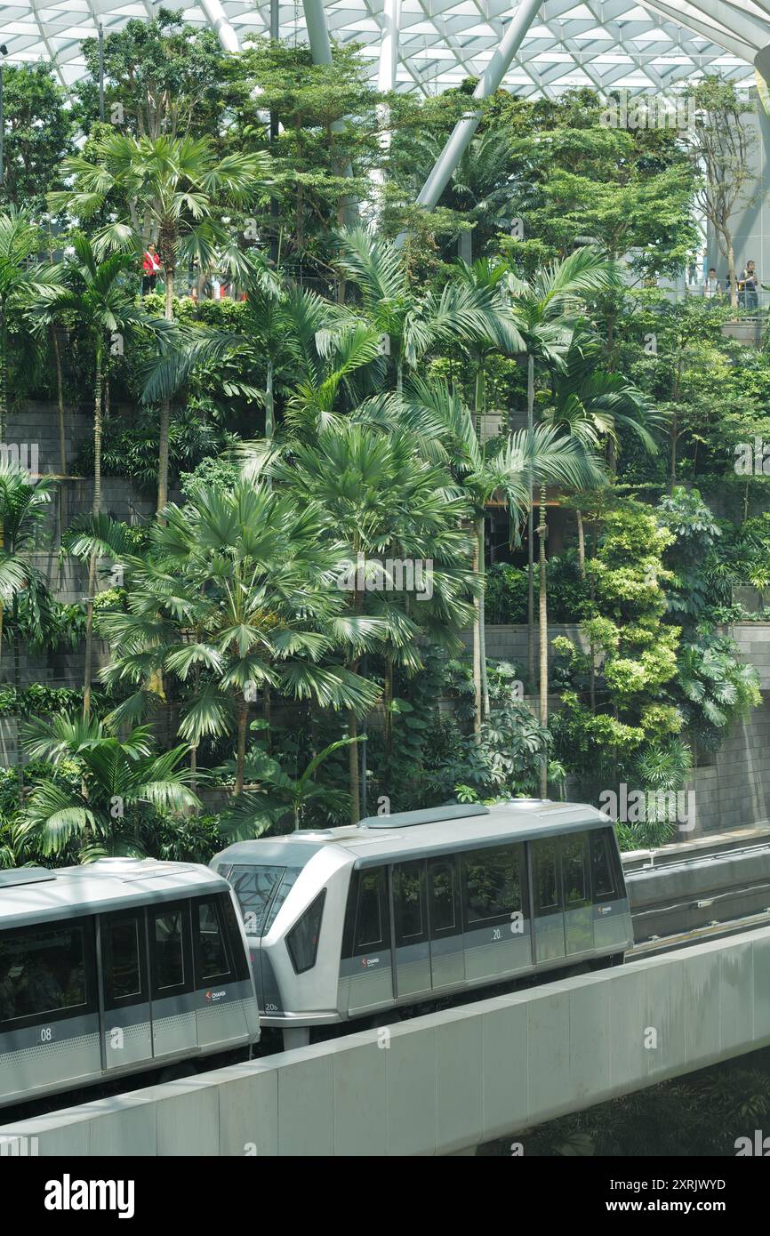 Singapore Changi International Airport’s icon Jewel waterfall and ...