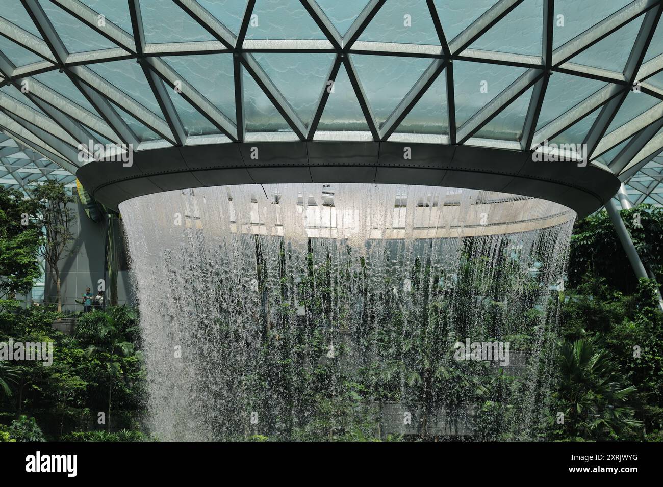 Singapore Changi International Airport’s icon Jewel waterfall and ...