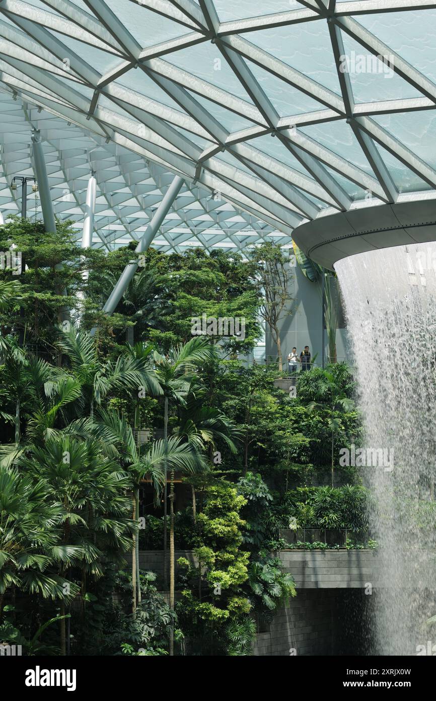 Singapore Changi International Airport’s icon Jewel waterfall and ...