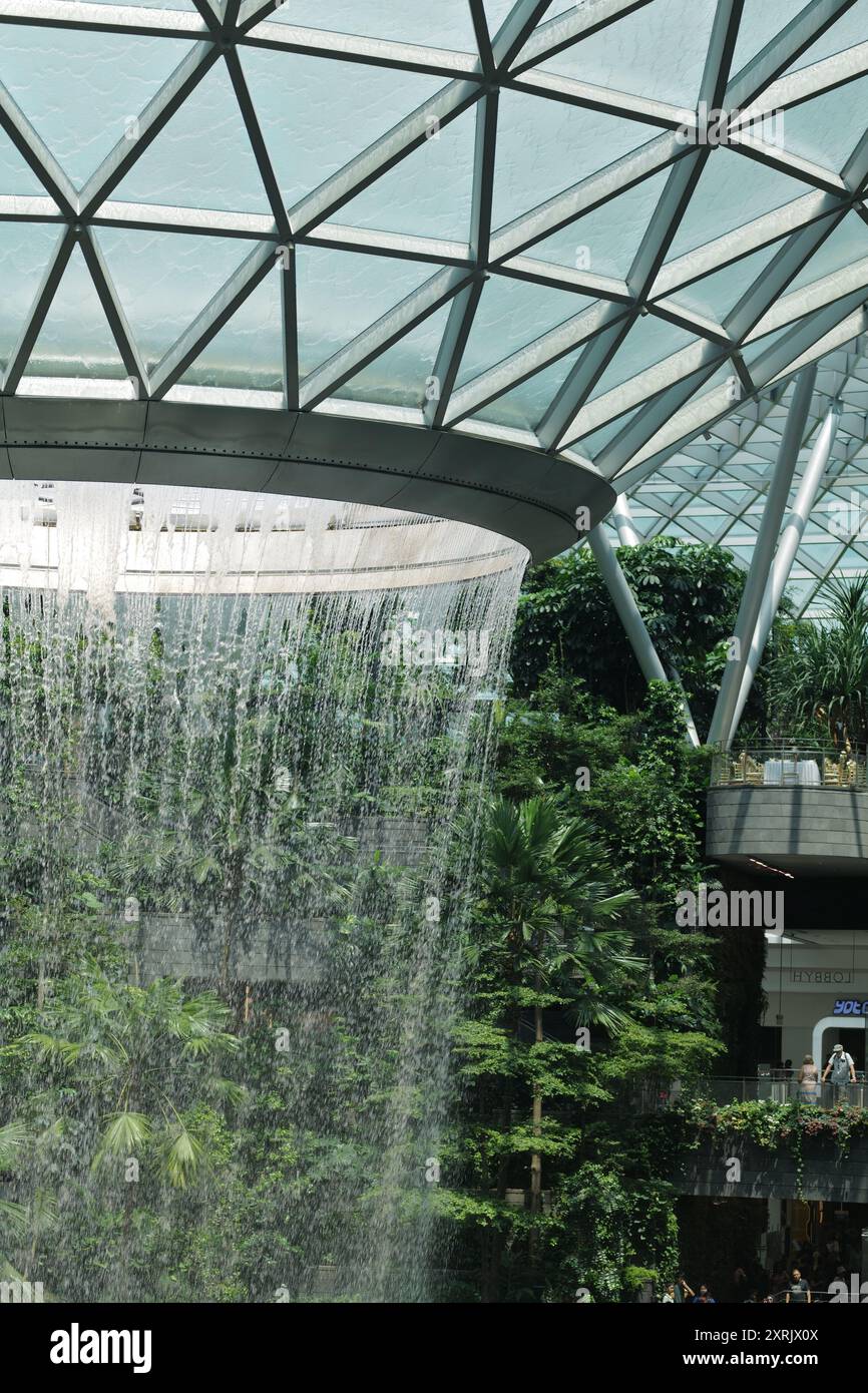 Singapore Changi International Airport’s icon Jewel waterfall and ...