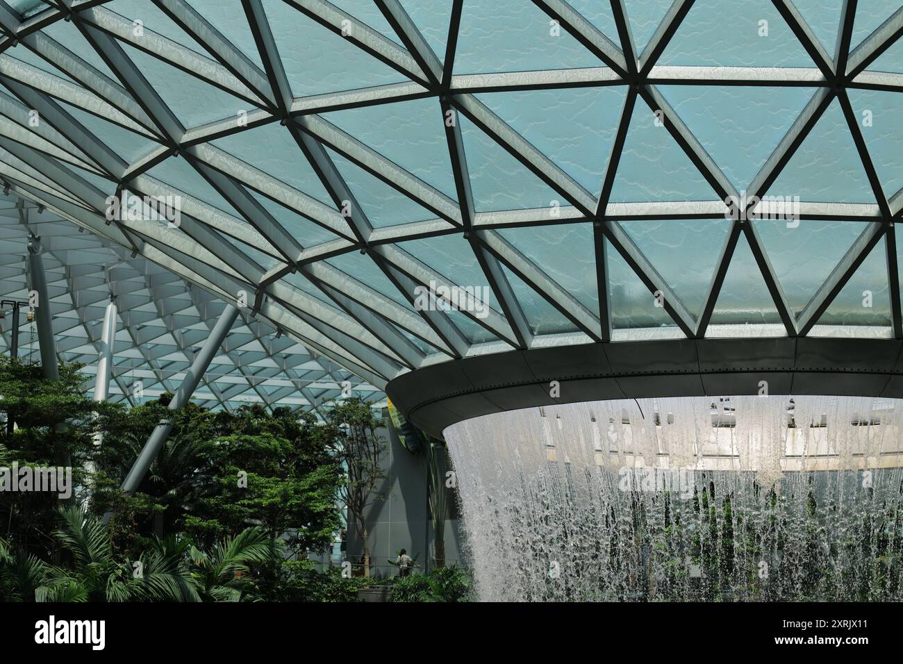 Singapore Changi International Airport’s icon Jewel waterfall and ...