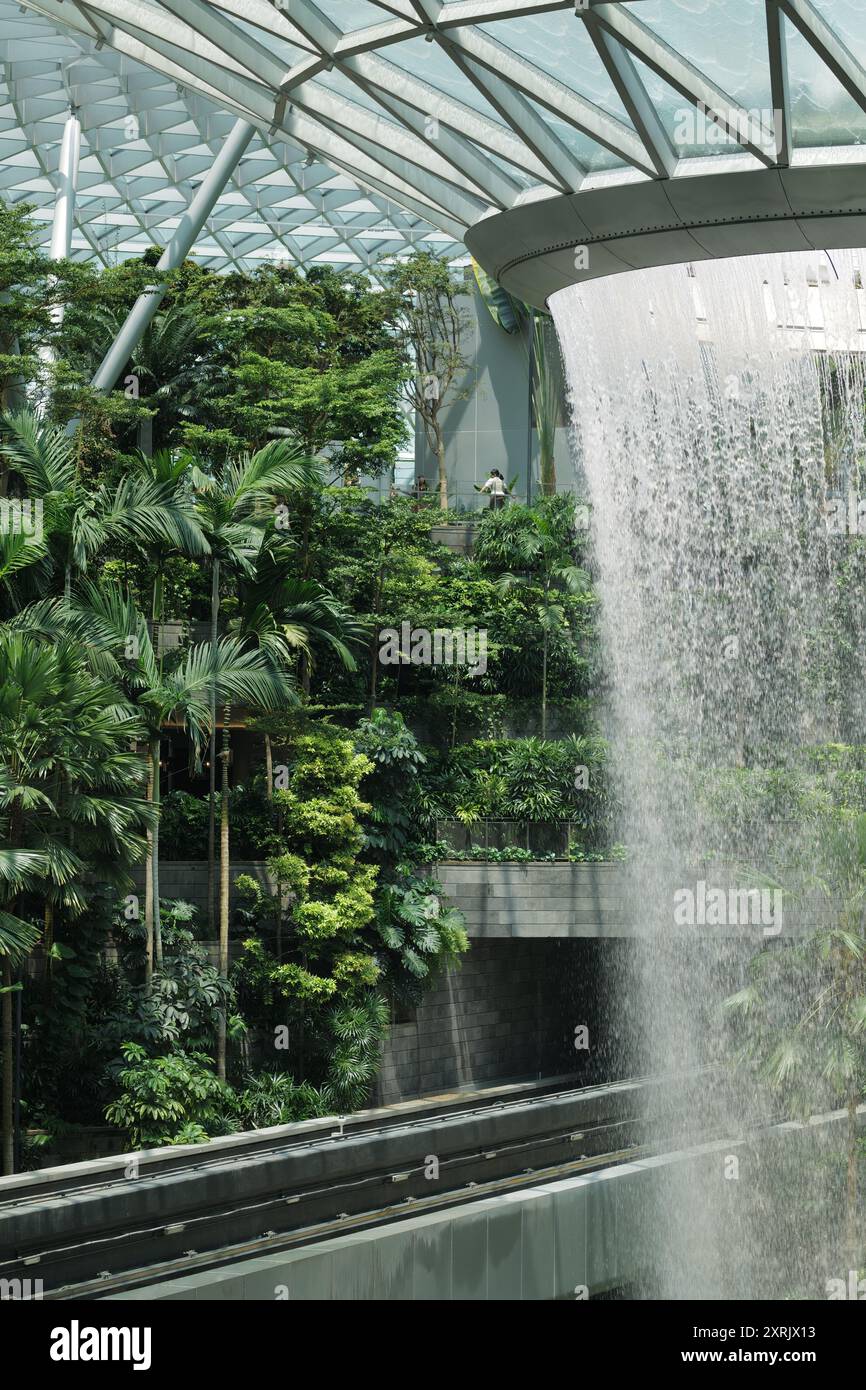 Singapore Changi International Airport’s icon Jewel waterfall and ...
