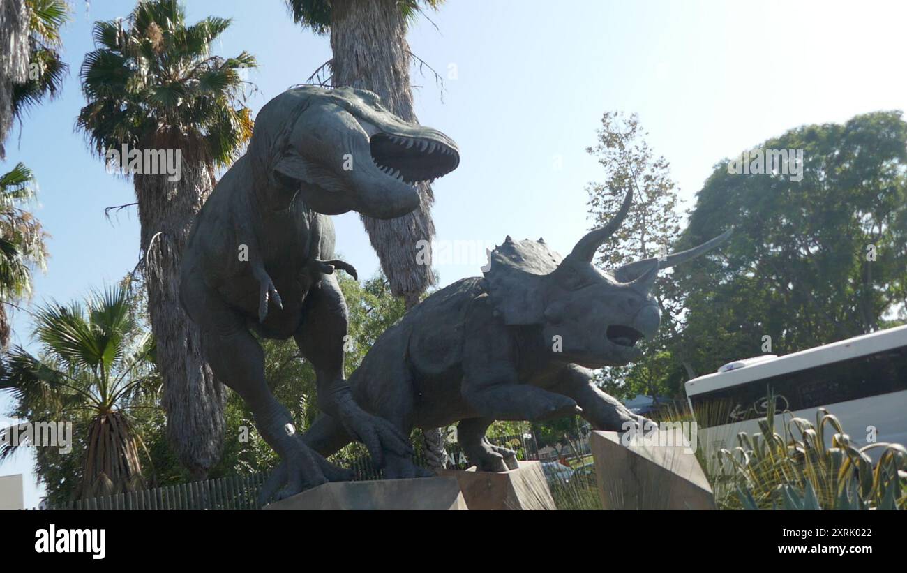 Los Angeles, California, USA 9th August 2024 Dinosaurs Statues at Los Angeles Natural History ...