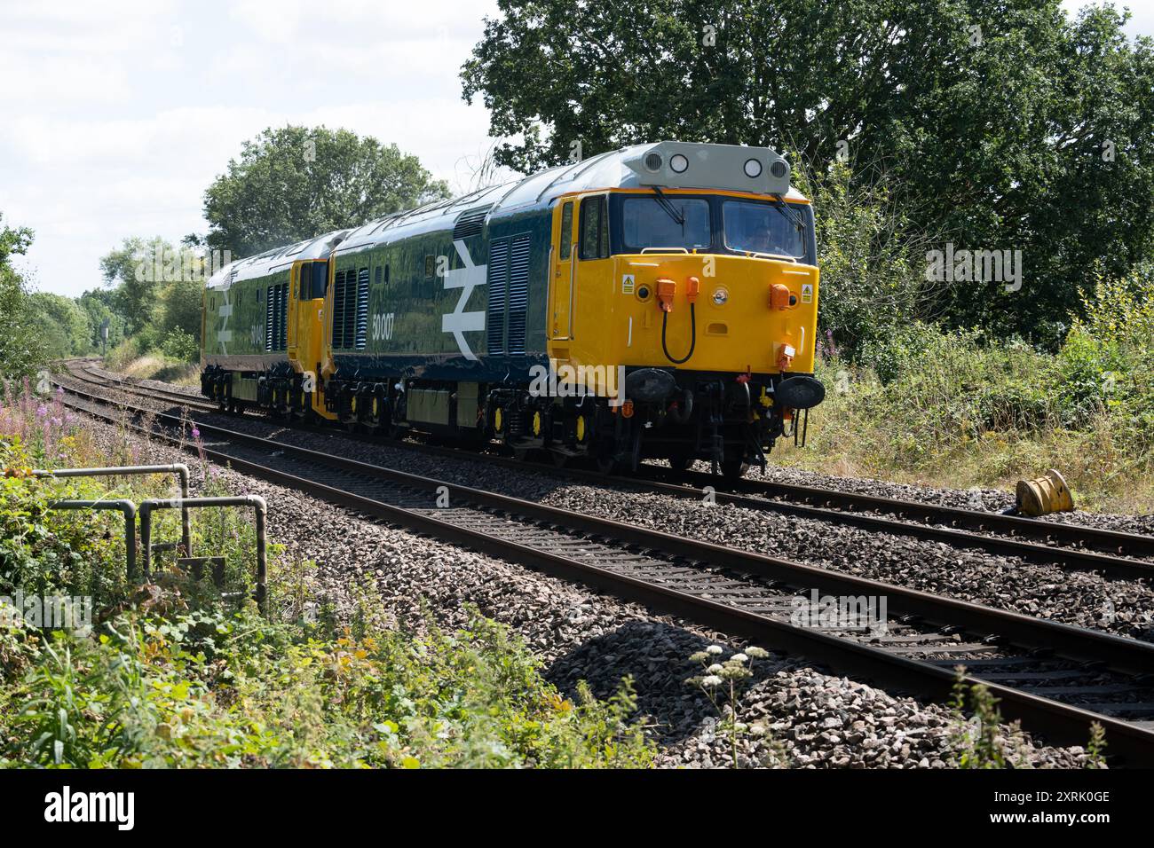Class 50 diesel locomotives Nos. 50007 and 50049 at Hatton Bank ...