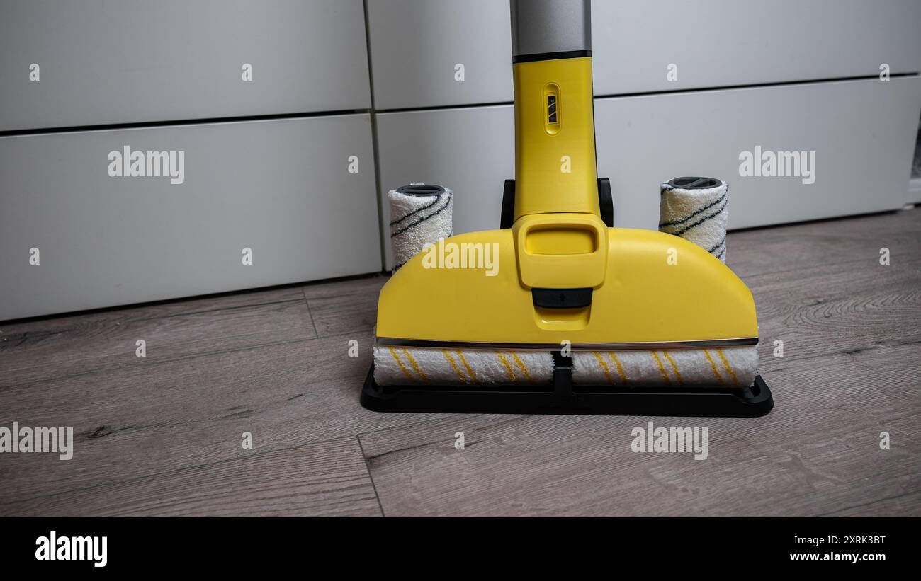 Mop tripod hi-res stock photography and images - Alamy