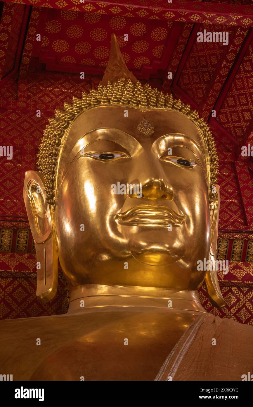 Wat phananchoeng worawihan hi-res stock photography and images - Alamy