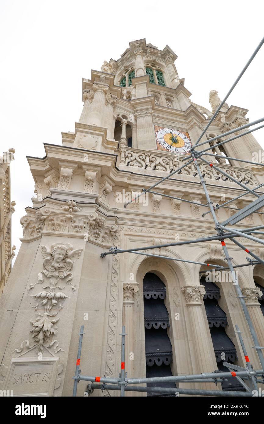 RESTORATION WORK HOLY TRINITY CHURCH PARIS Stock Photo - Alamy