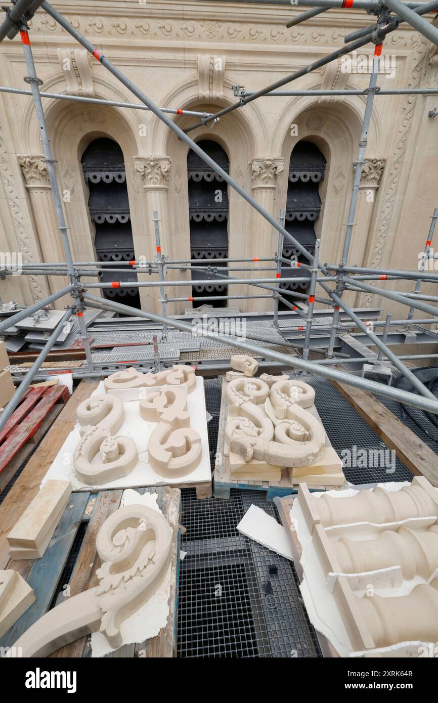 RESTORATION WORK HOLY TRINITY CHURCH PARIS Stock Photo - Alamy