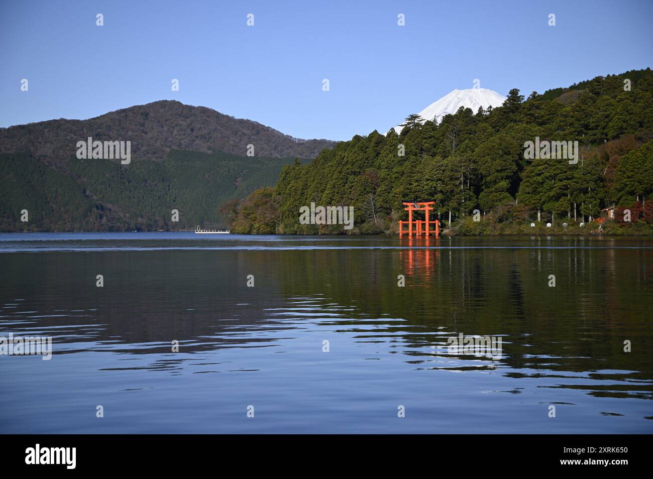 Landscape with scenic view of Hakone-jinja shrine red torii gate the ...