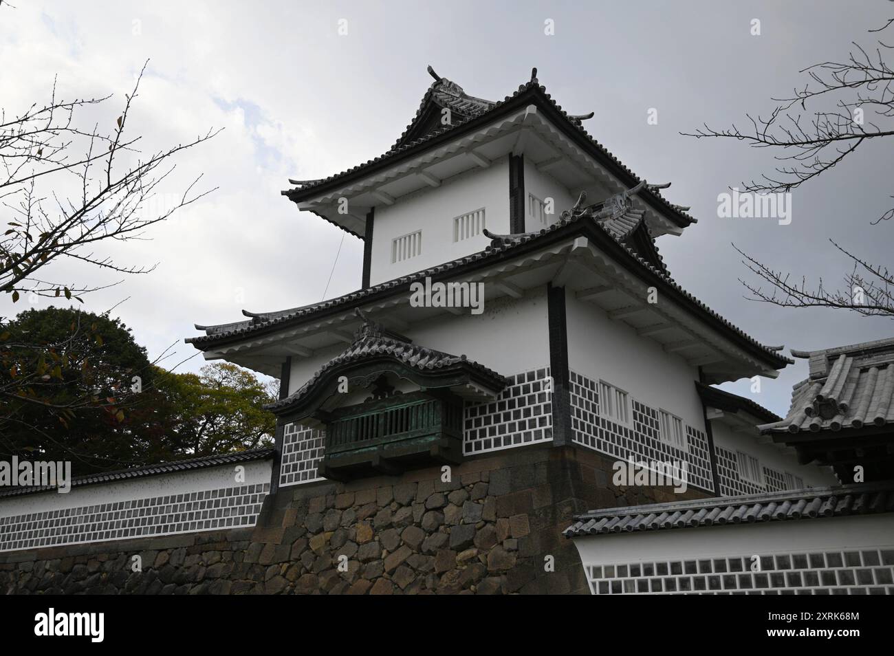 Nishi mon gate hi-res stock photography and images - Alamy