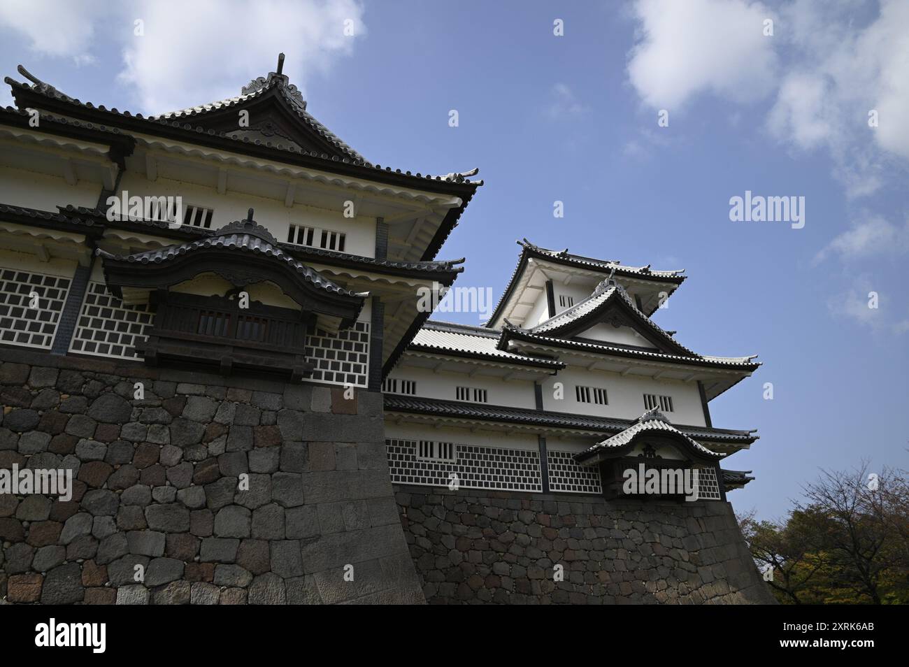 Landscape with scenic view of the Hashizume-mon Tsuzuki Yagura ...
